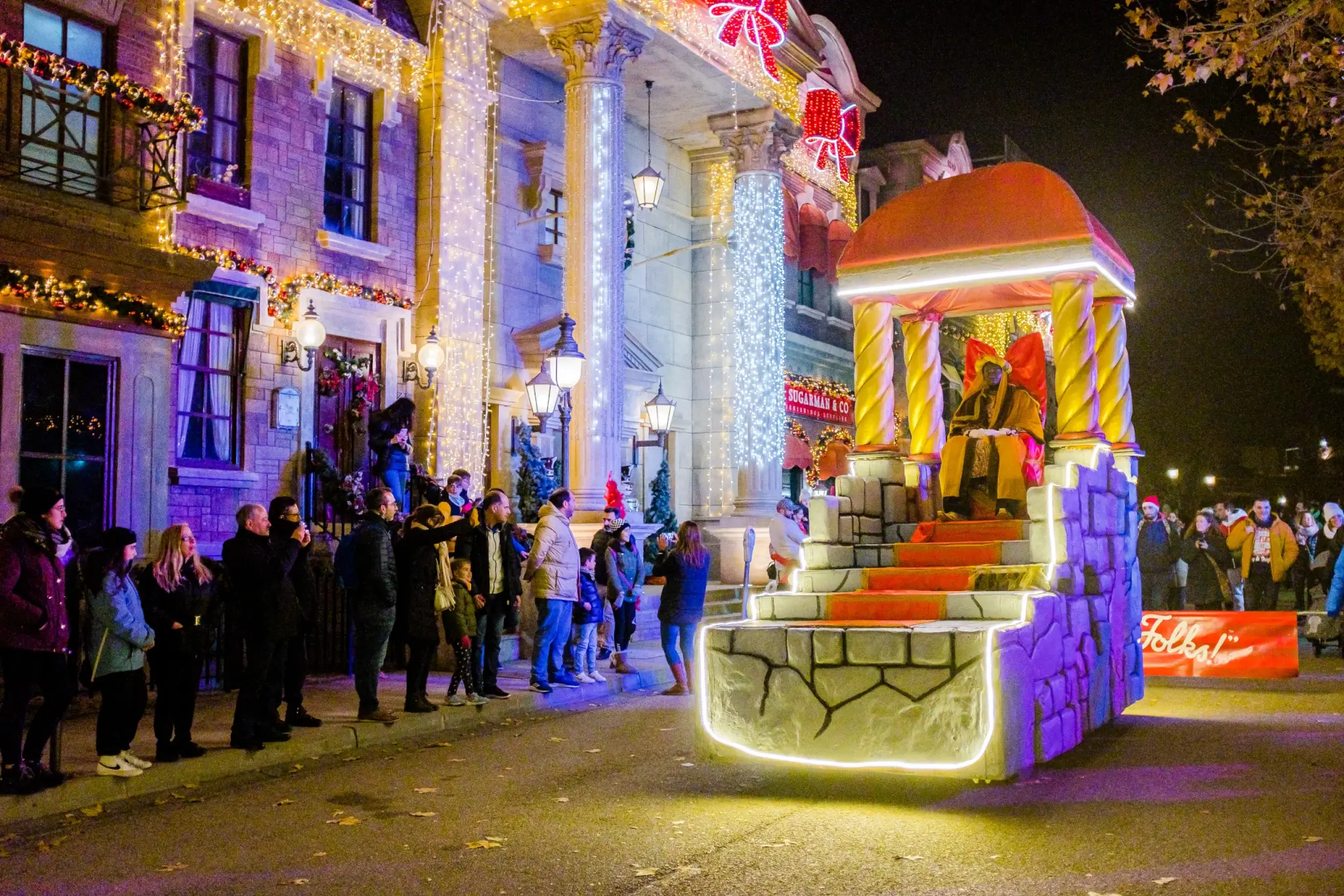 El Parque Warner despliega sus nuevos espectáculos por Navidad | Madrid ...